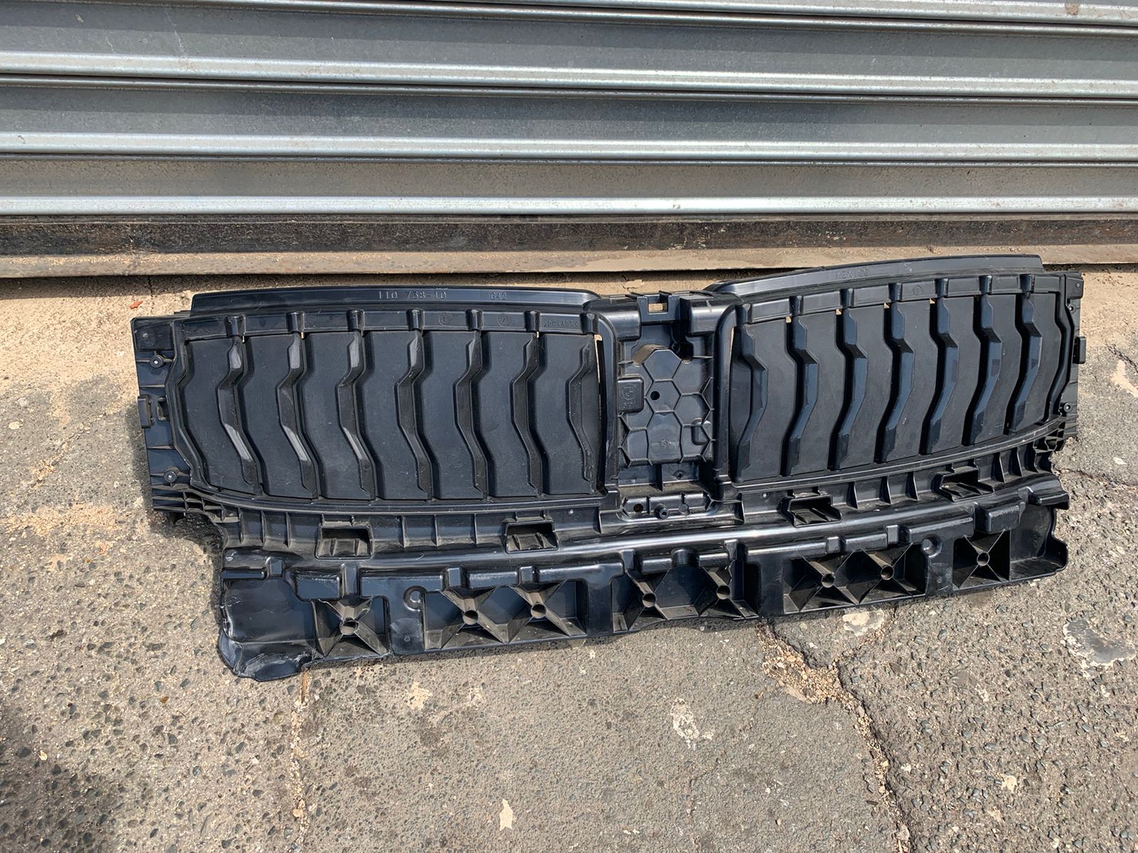 BMW G42 230i M240i xDRIVE FRONT RADIATOR SHUTTER AIR DUCT | KMM Auto Parts